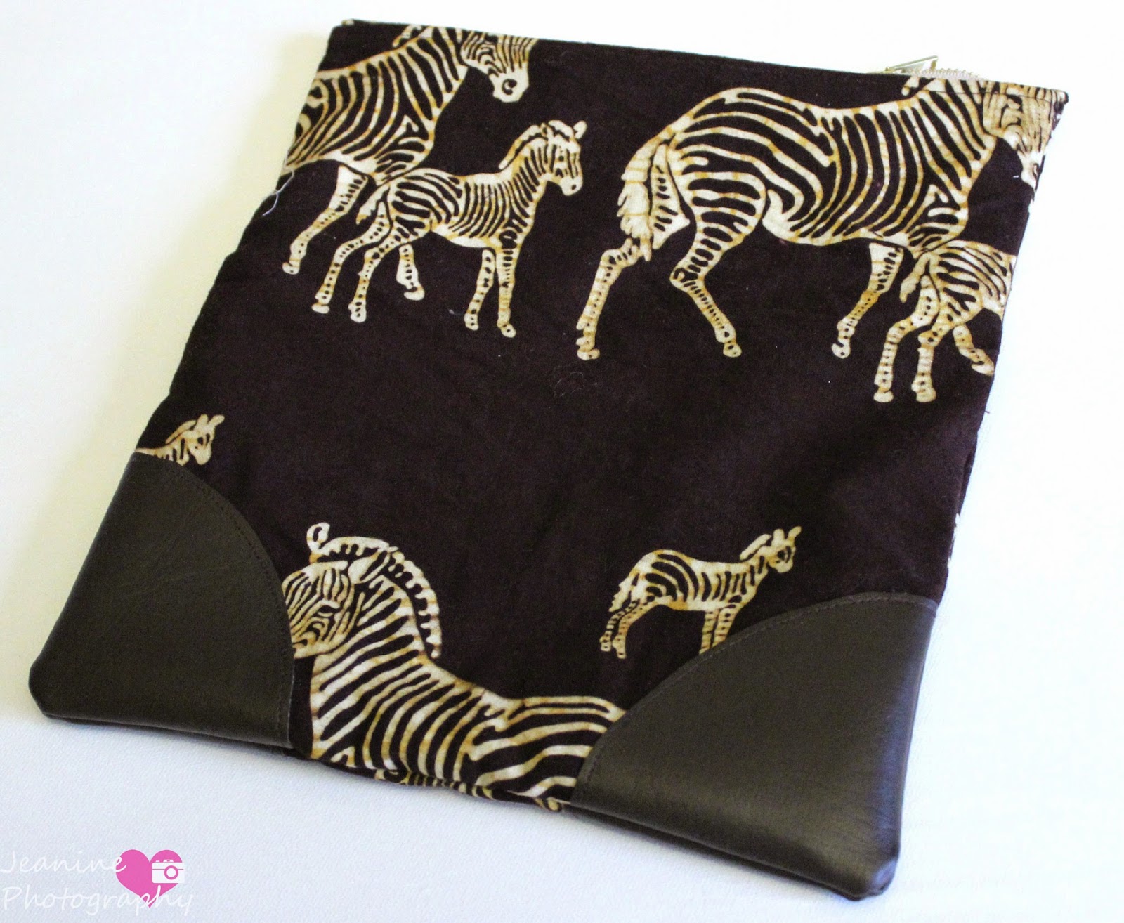 The Scientific Seamstress: SEWFAB SEWING Day 2! The Clutch!