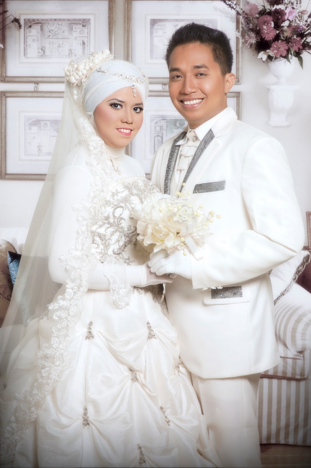 Foto Studio Pengantin Sunda Indoor, Gaya Berfoto Prewedding Muslimah ...