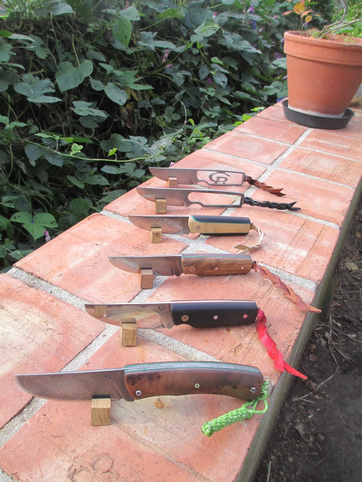 LES COUTEAUX DE GR: GR96