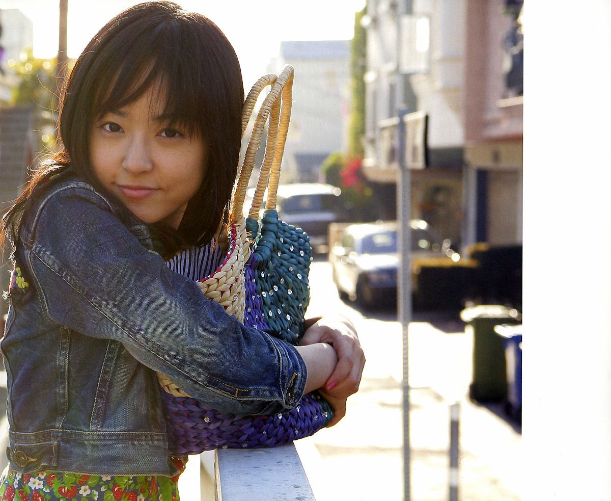 Mao Inoue Wallpaper - JAPANESE ARTIST WALLPAPER PHOTOBOOK VIDEO MUSIC DRAMA