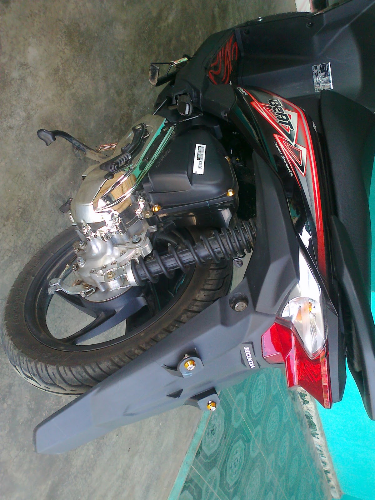 Modifikasi motor: New Beat F1 (Injeksi) Modif/modifikasi 2013