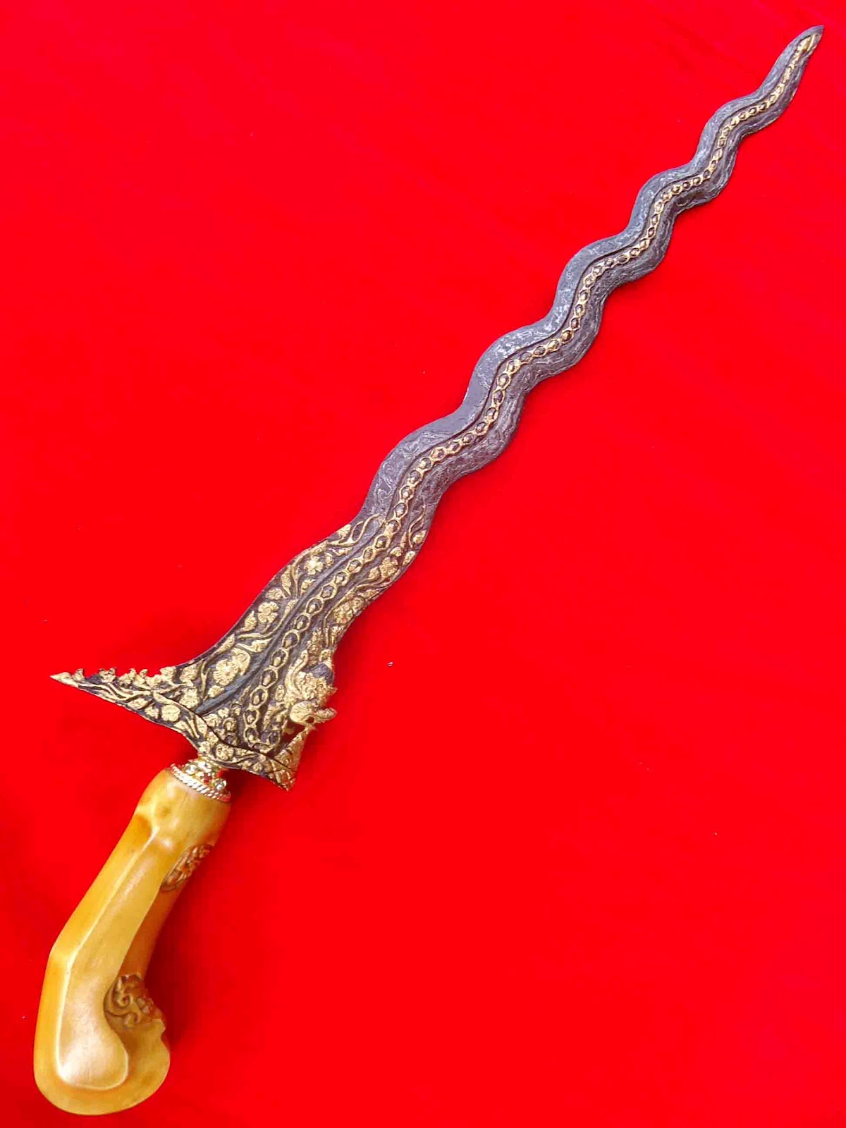 Keris Naga Welang Luk 13 | KERIS KAMARDIKAN | Jual Pusaka | Gambar Foto ...