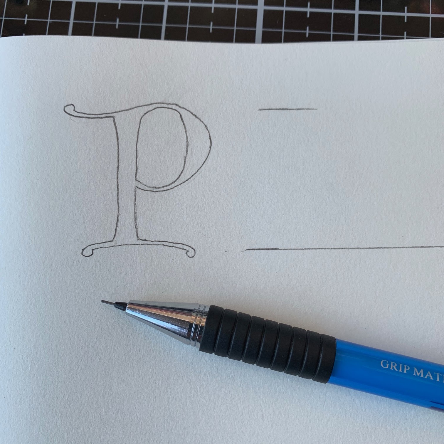 Amotinadas: Tutorial de caligrafía. Versal decorada