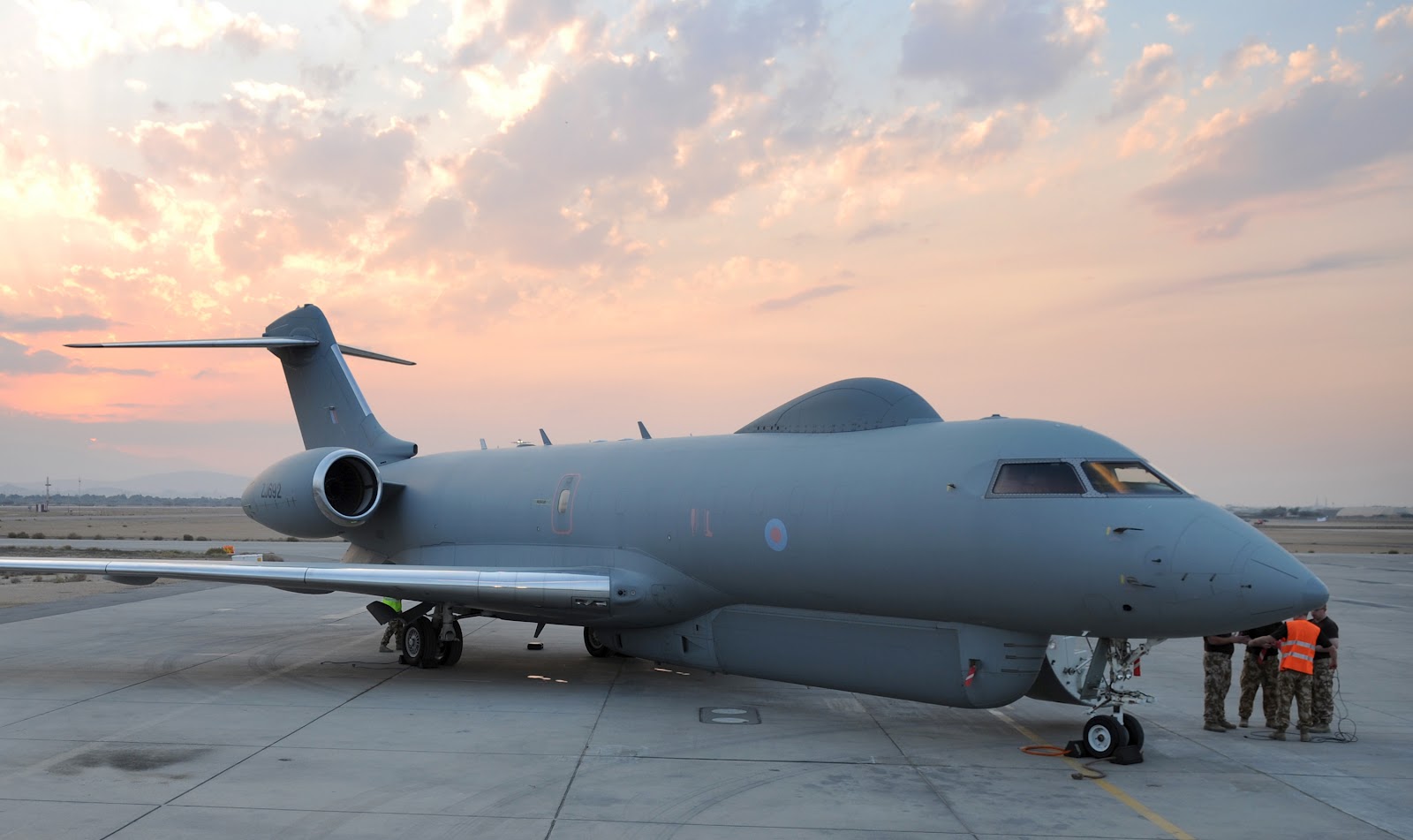 Bacterios Club: Eye in the sky.-