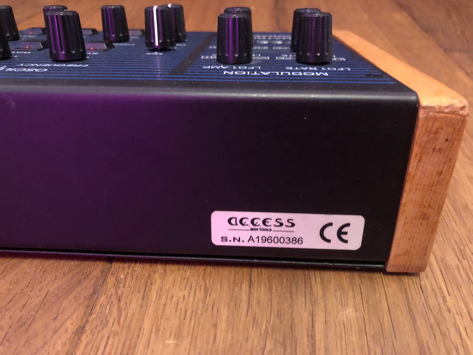 MATRIXSYNTH: Access Matrix Programmer for Oberheim Matrix 1000 SN A19600386