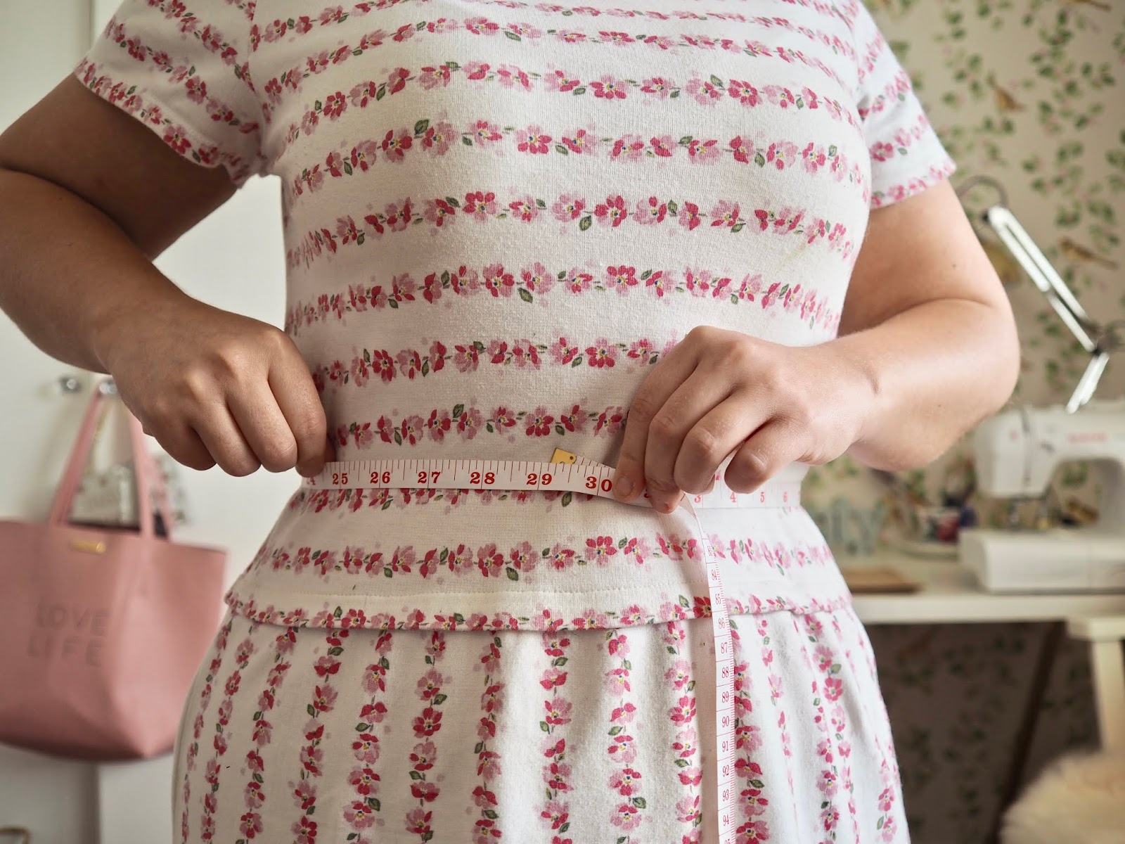 Sew a wrap skirt, easy sew with no zips, simplicity pattern 8606 | AD ...