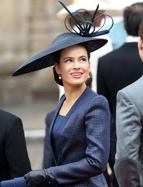 * Hungover on Life! *: Royal Wedding, Royal Hats!