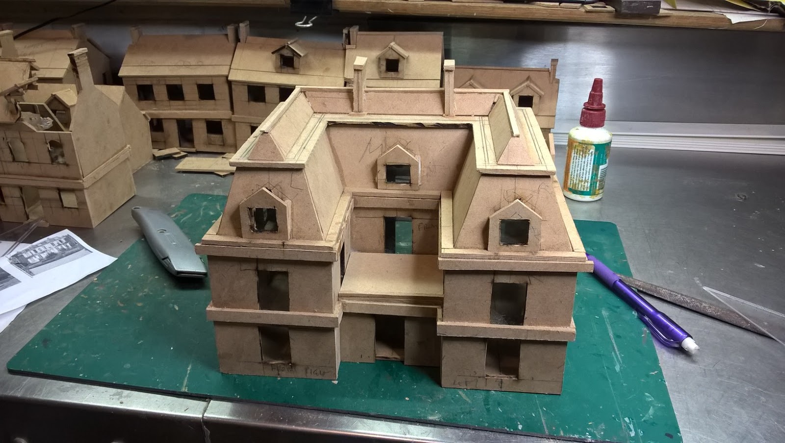 JOHN BOND's WARGAMING STUFF: DIY MDF BUILDINGS, Part 1 28mm