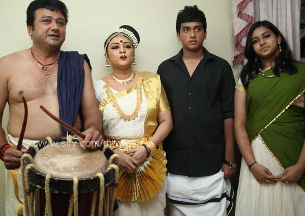 Latest Film News Online, Actress Photo Gallery: jayaram family photos ...