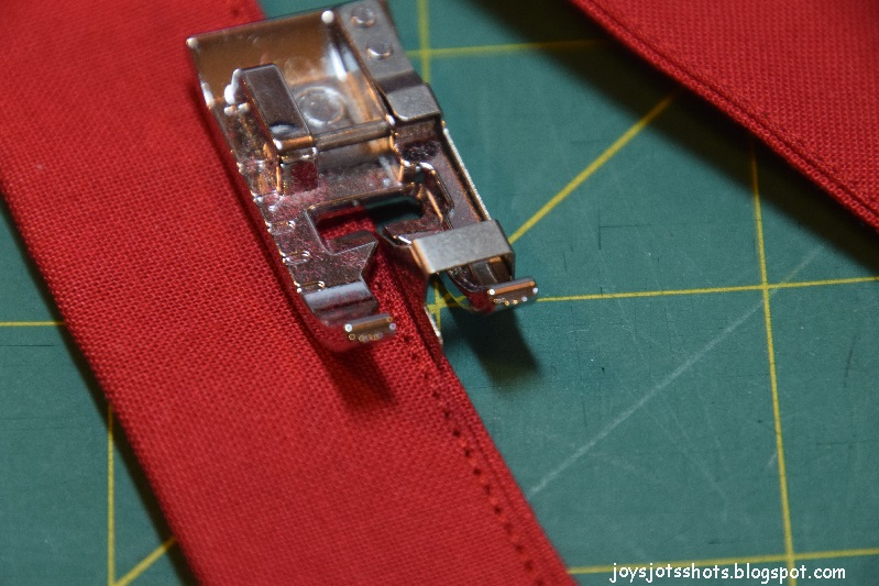 Joy's Jots, Shots & Whatnots: Perfect Narrow Topstitching: How To