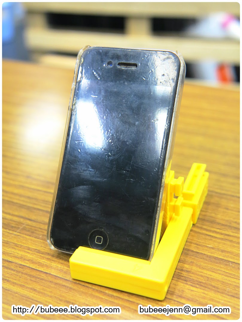 ♥ bubeee. ♥: 【科技】 提升品位生活。超好用的 MMS Magic Mobile Stand 攜帶式萬用手機座。 （附：讀者購物優惠）