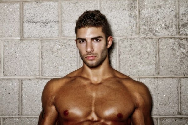Los Ojos del Espectador: Adam Ayash hot model