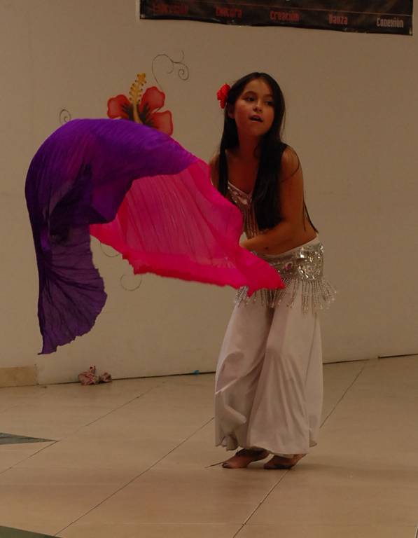 tu y el baile arabe: elementos usados en la danza arabe