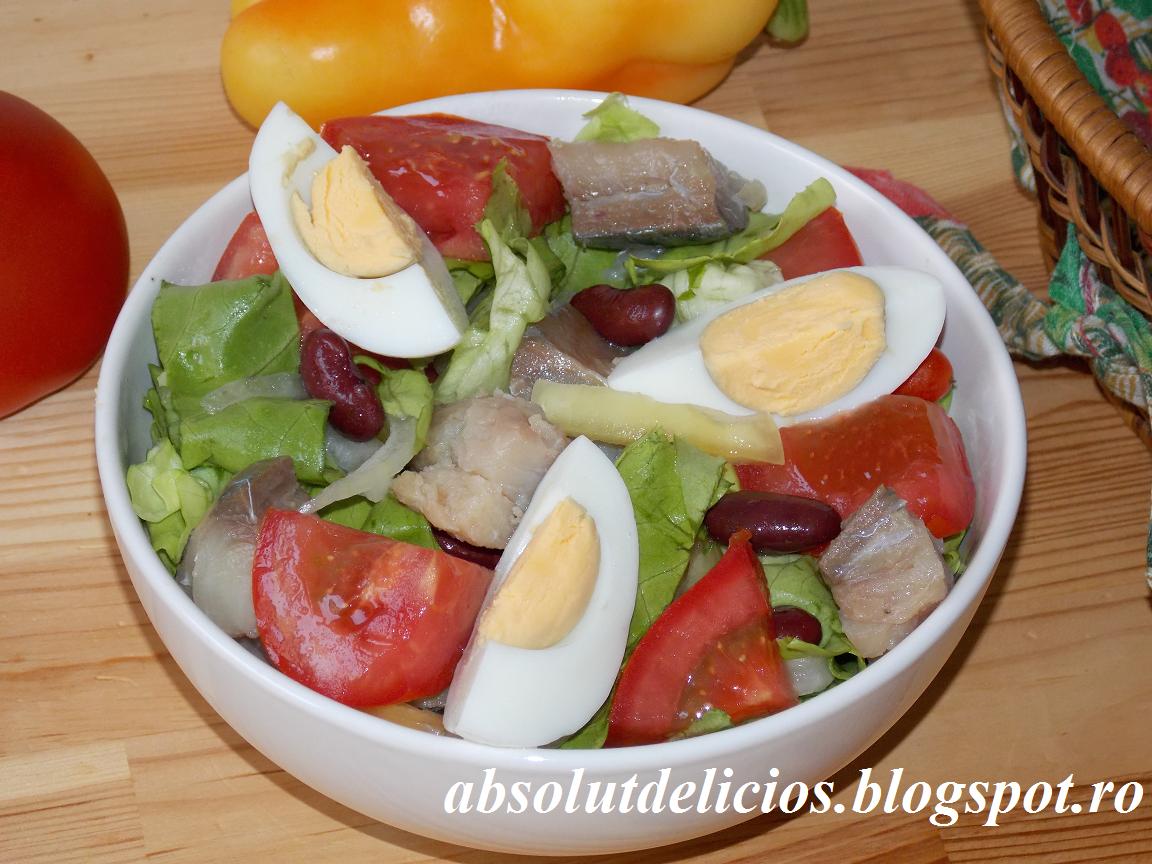 Absolut Delicios: SALATA CU PESTE AFUMAT