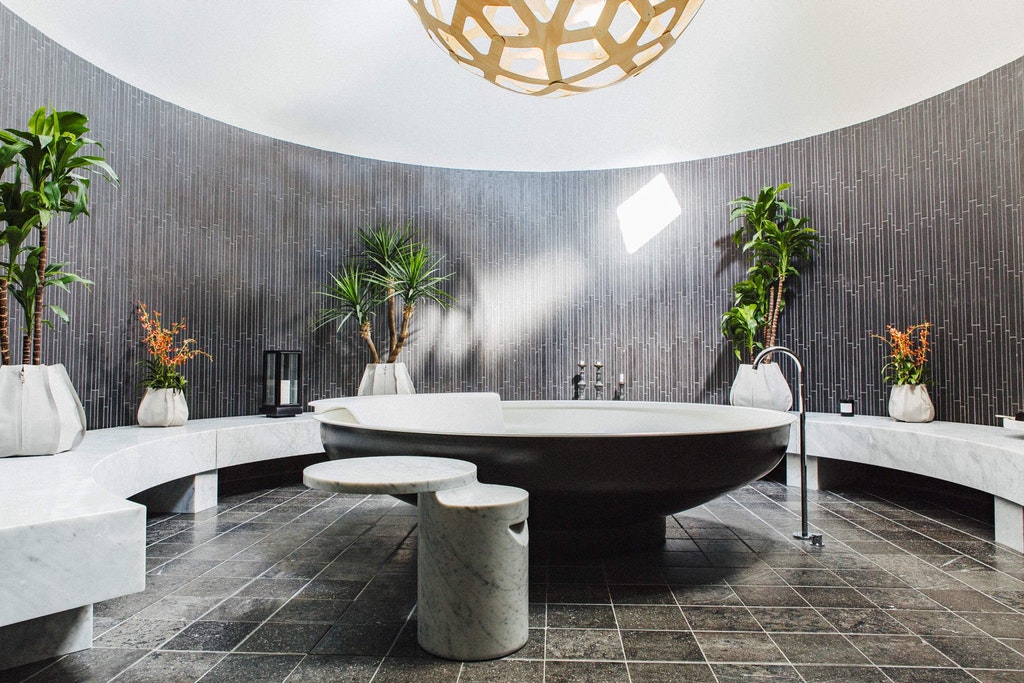 Beautiful Bathrooms and Showers Design Ideas: Most Beautiful Houses in ...