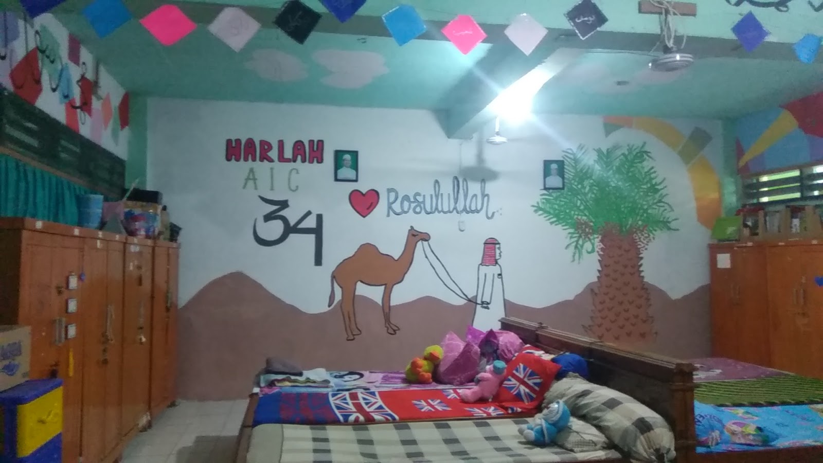 Kamar Santri yang Penuh Kreativitas