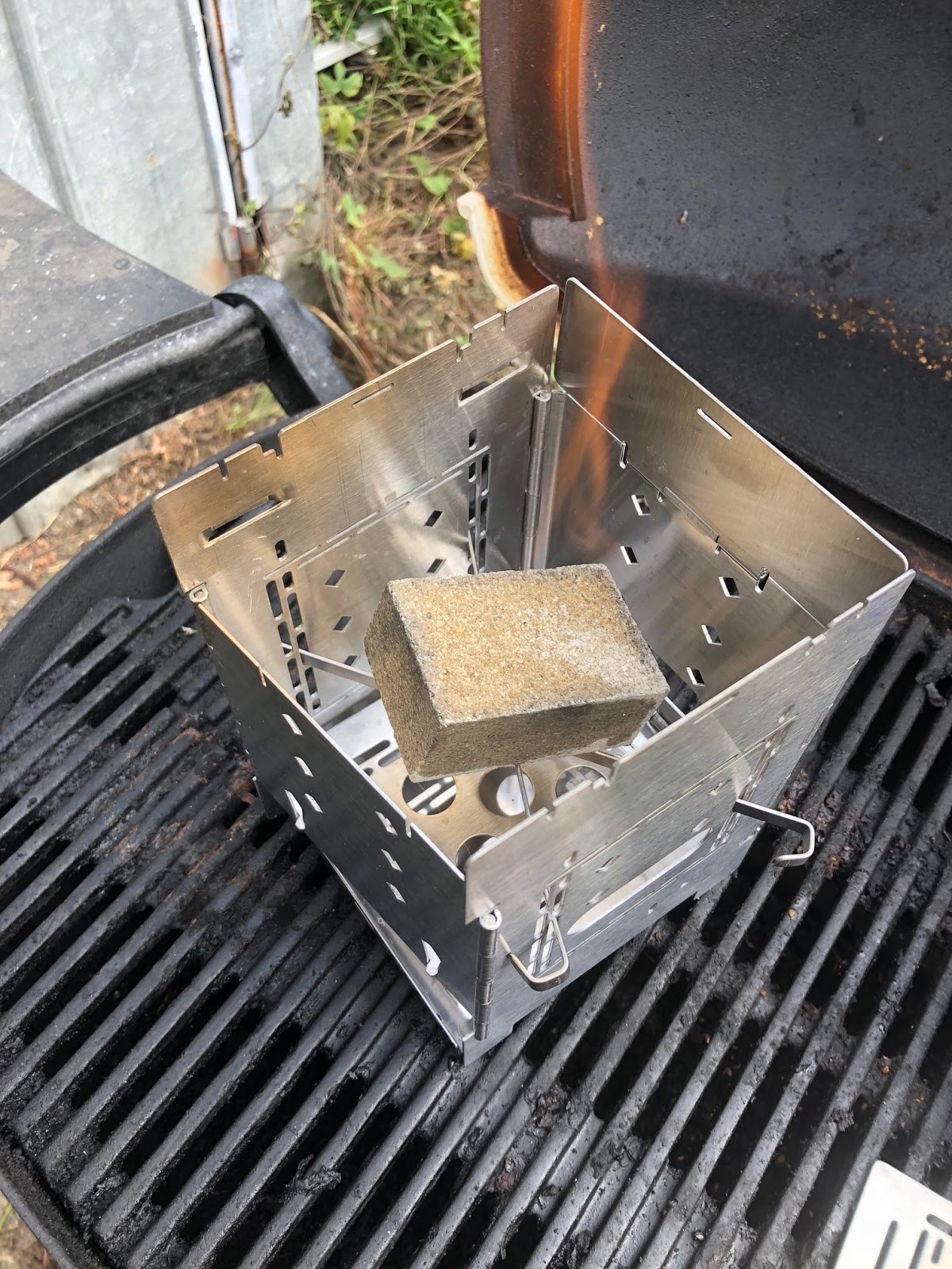 ApocalypseEquipped: Review: EverFire fire brick