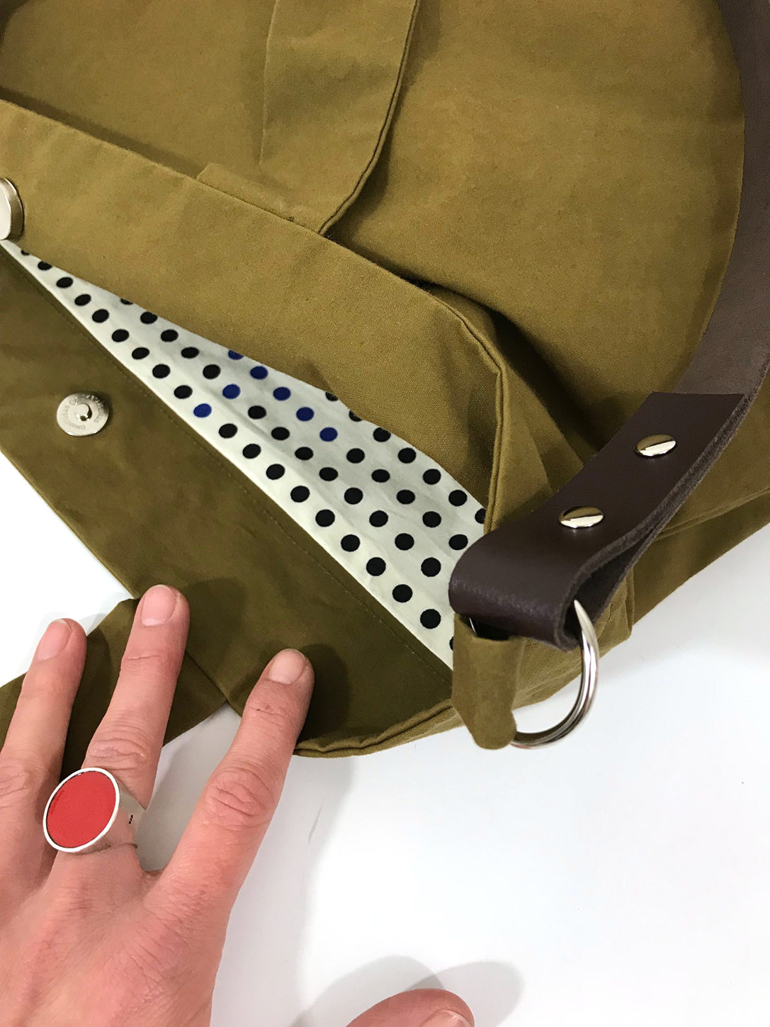 Wenn die Ansprüche steigen... Jack Tar Bag aus Dry Oilskin | 1000STOFF