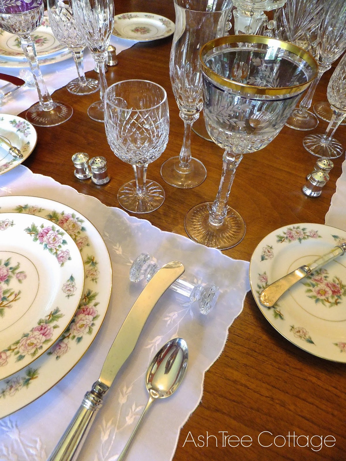 Ash Tree Cottage: Sunday Lunch Tablescape
