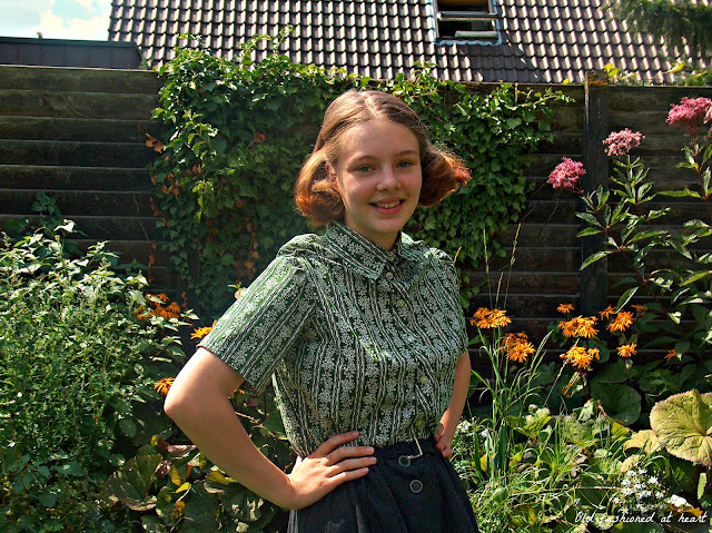 Old-fashioned at Heart: Alter a blouse to 1940s style