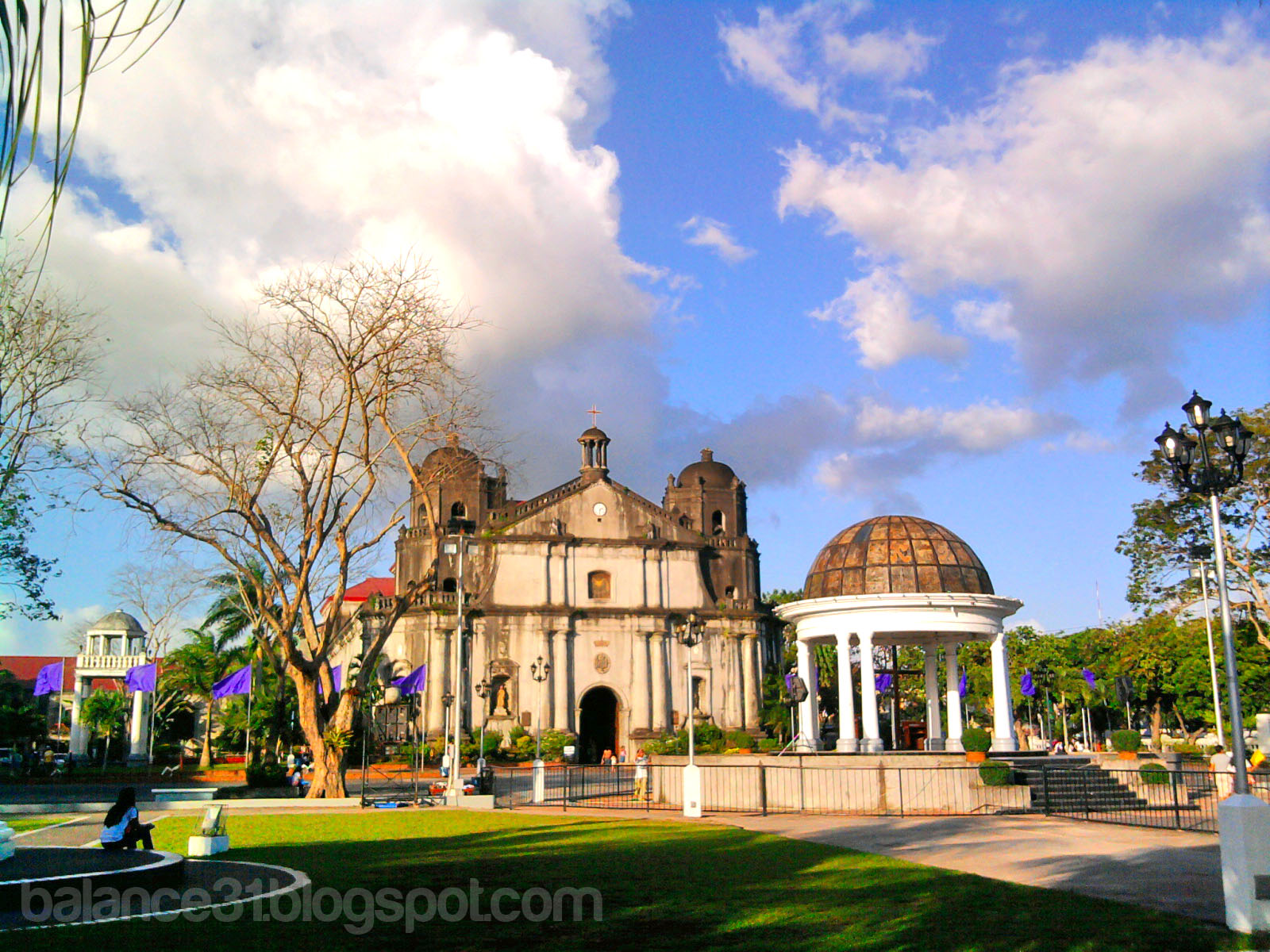 TAKE A LOOK AT NAGA CATHEDRAL