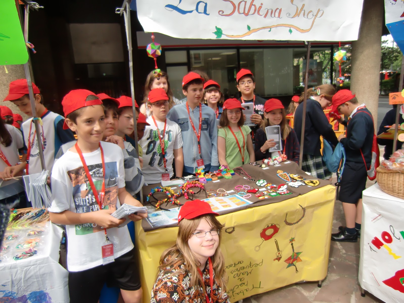 APRENDIENDO A EMPRENDER, 5º: CONCURSO DE STANDS