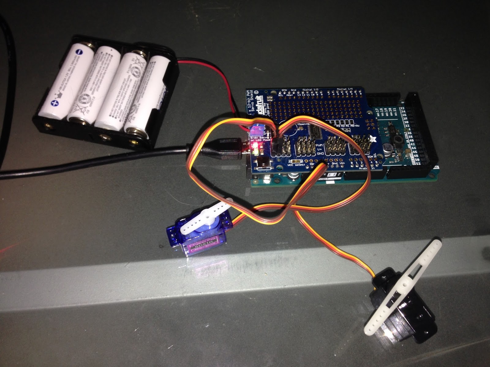 Clint's Projects: Servo Controller: Arduino Servo Class