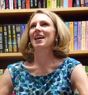 Kittling: Books: @ The Poisoned Pen with Author Linda Castillo