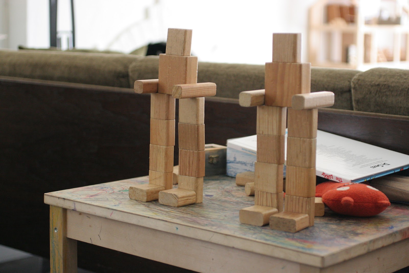 The Brooding Hen: Wooden Robot