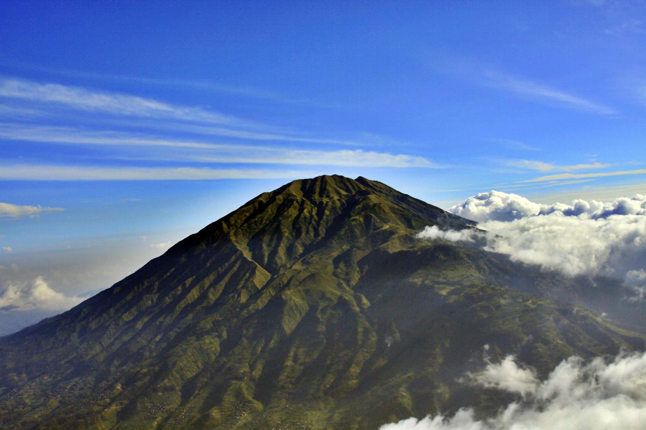 See the Awesomeness Eruption of Mount Merapi ~ archilesandri