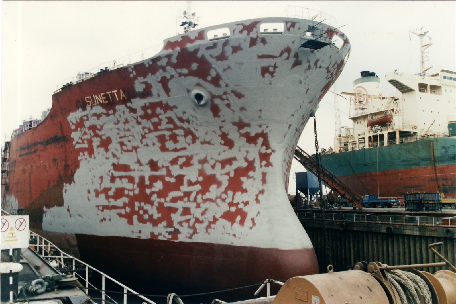 'ZIEN EN WETEN': SUNETTA M.S. SHELL TANKERS B.V. ( DEEL 4/1 )