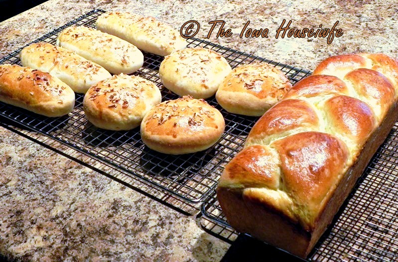 The Iowa Housewife: Use It Up…Bread Cubes