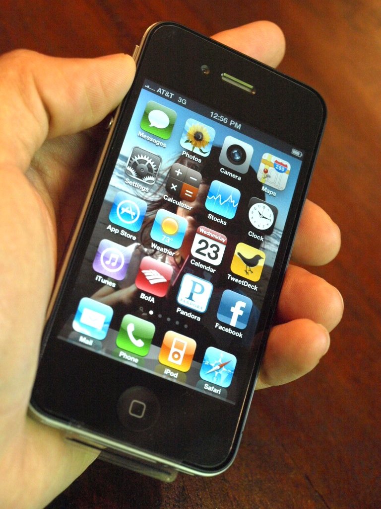 Imobile Phones: Apple iPhone 4 [Features,Demo,Review]
