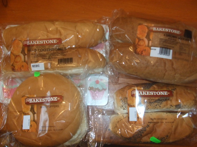 Madhouse Family Reviews: Bakestone Bakers Dozen February Delivery review