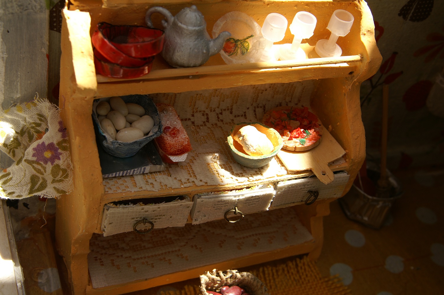 Dollhouse Miniature Furniture - Tutorials | 1 inch minis: Follower's ...