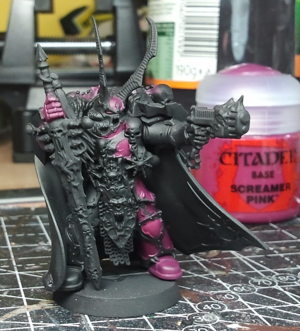 Travelling the Immaterium: How I Paint my Pink Armour.