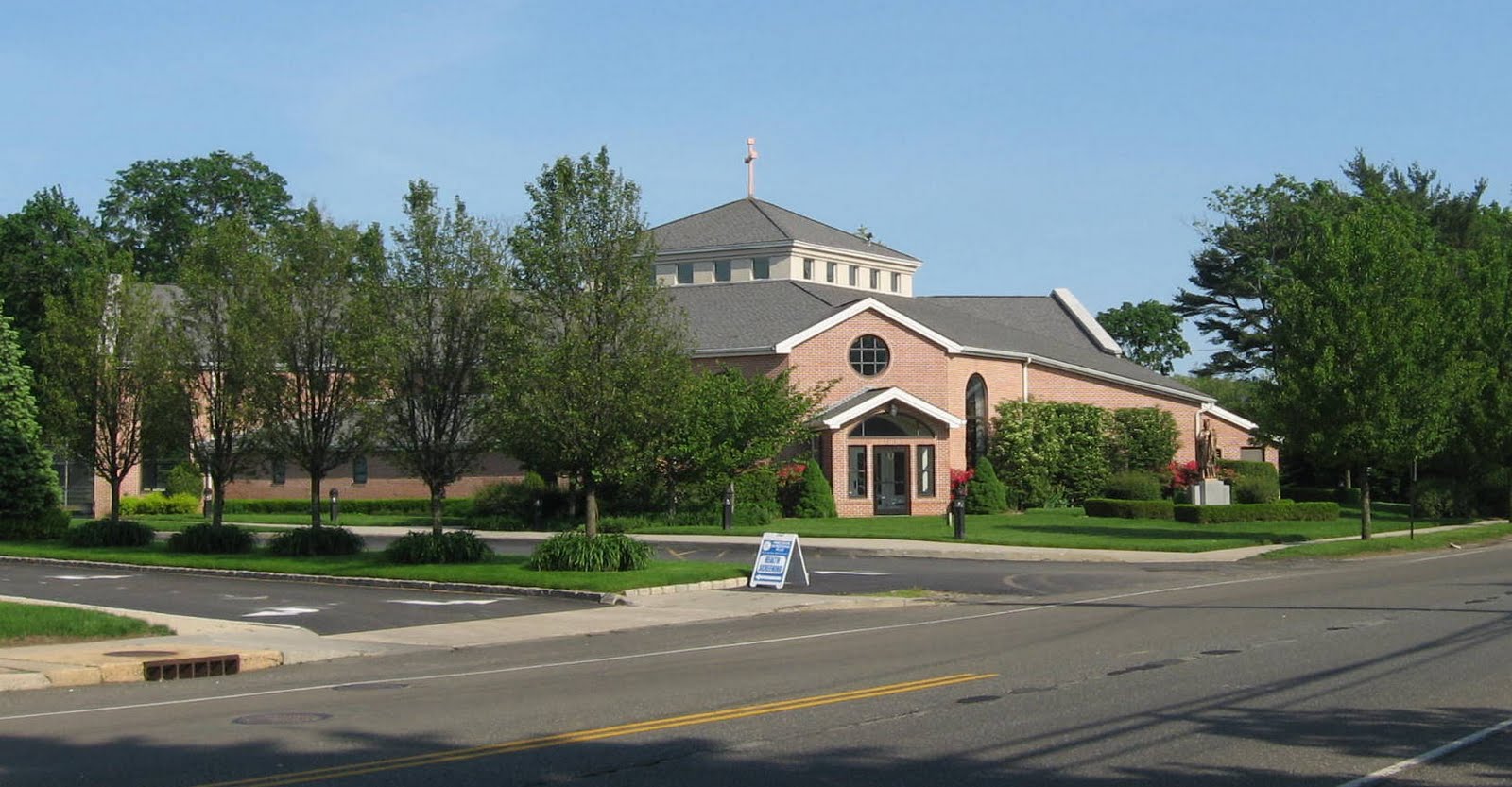 Nassau County N.Y. Catholic: St. Edward Confessor, Syosset