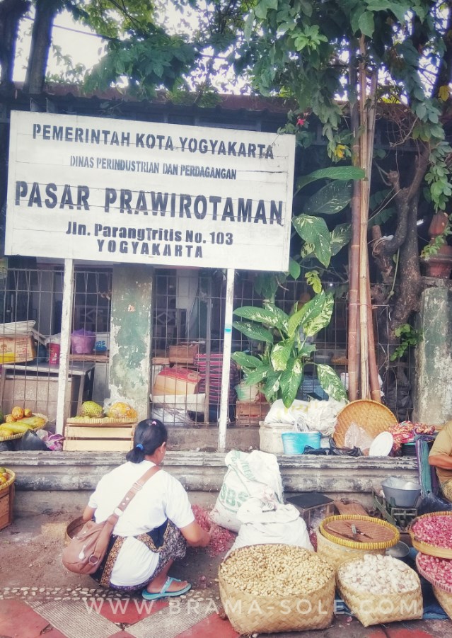Jalan Prawirotaman : Hidden Gem In Jogja - Personal Blog of Nia ...