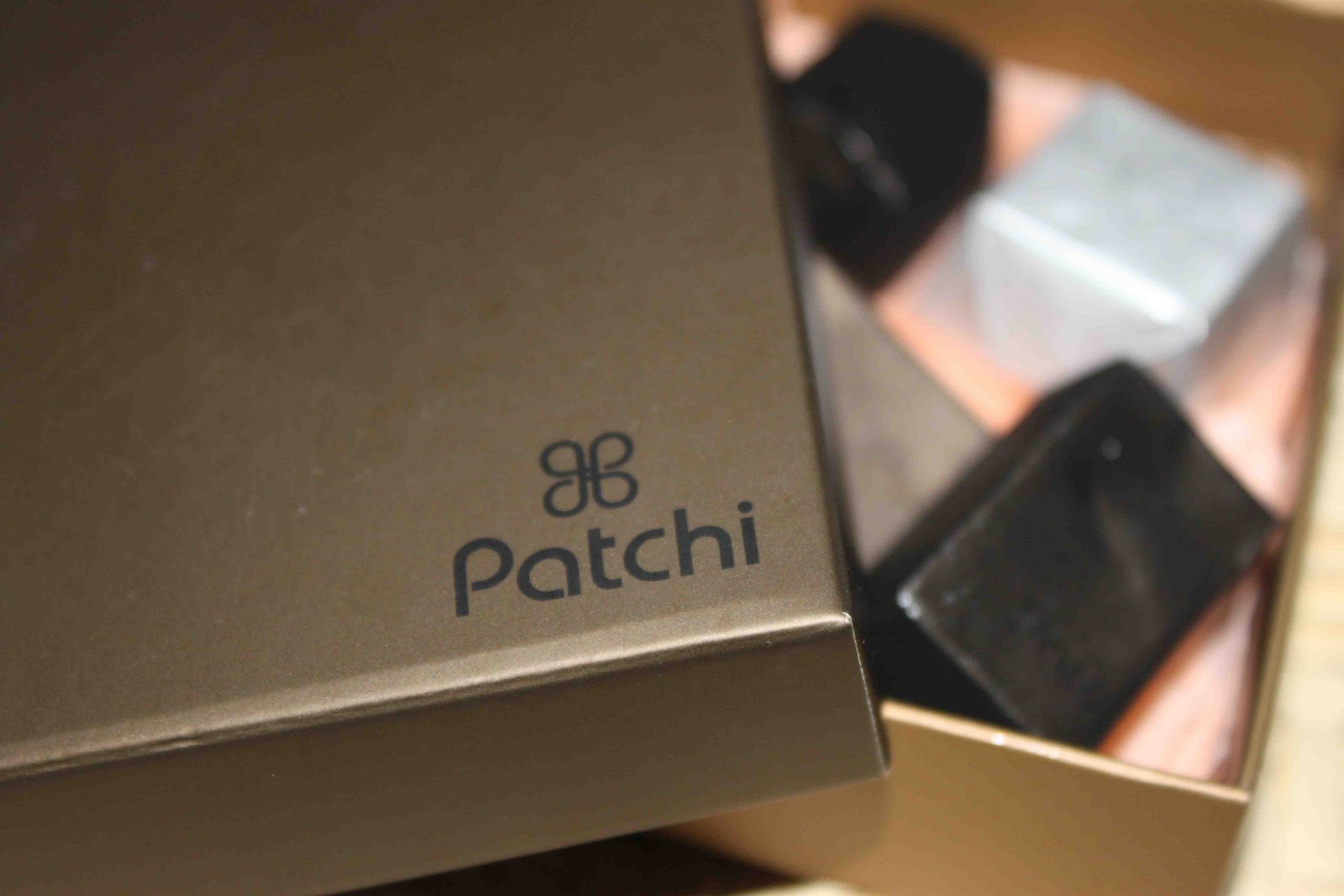 琼. k h e n g: patchi chocolate