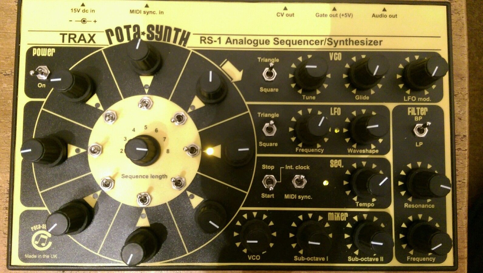 MATRIXSYNTH: Trax Rota Synth RS-1 Analogue Sequencer/Synthesizer