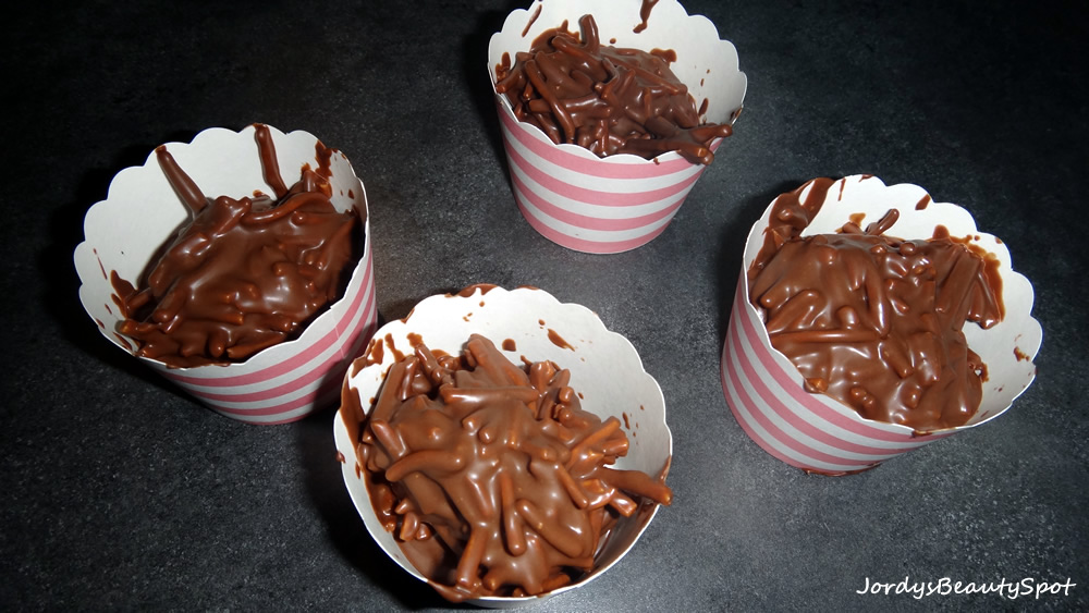 Jordy's Cooking: CHOCOLATE SPIDERS