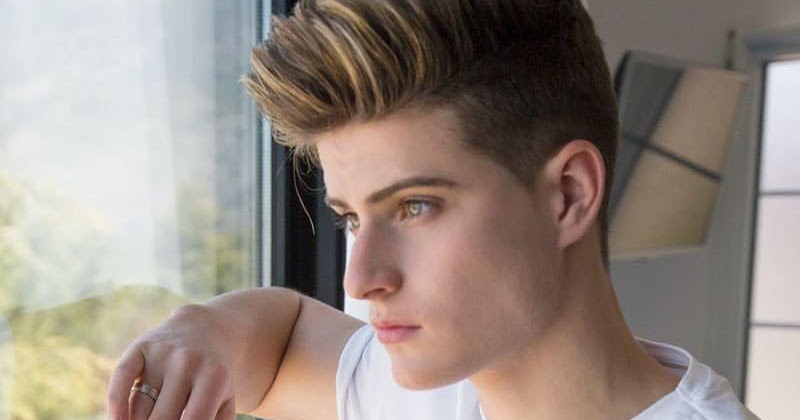 Lovely Boys: Aitor Saez