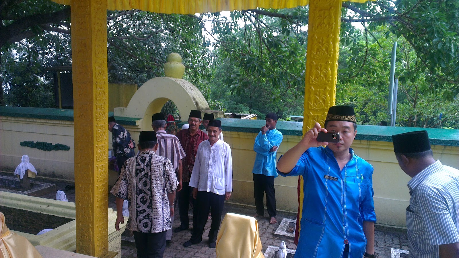 KELUARGA PAJAR, PARIMBUNIS: ZIARAH MAKAM DAENG CHELAK / DAENG MEREWAH ...