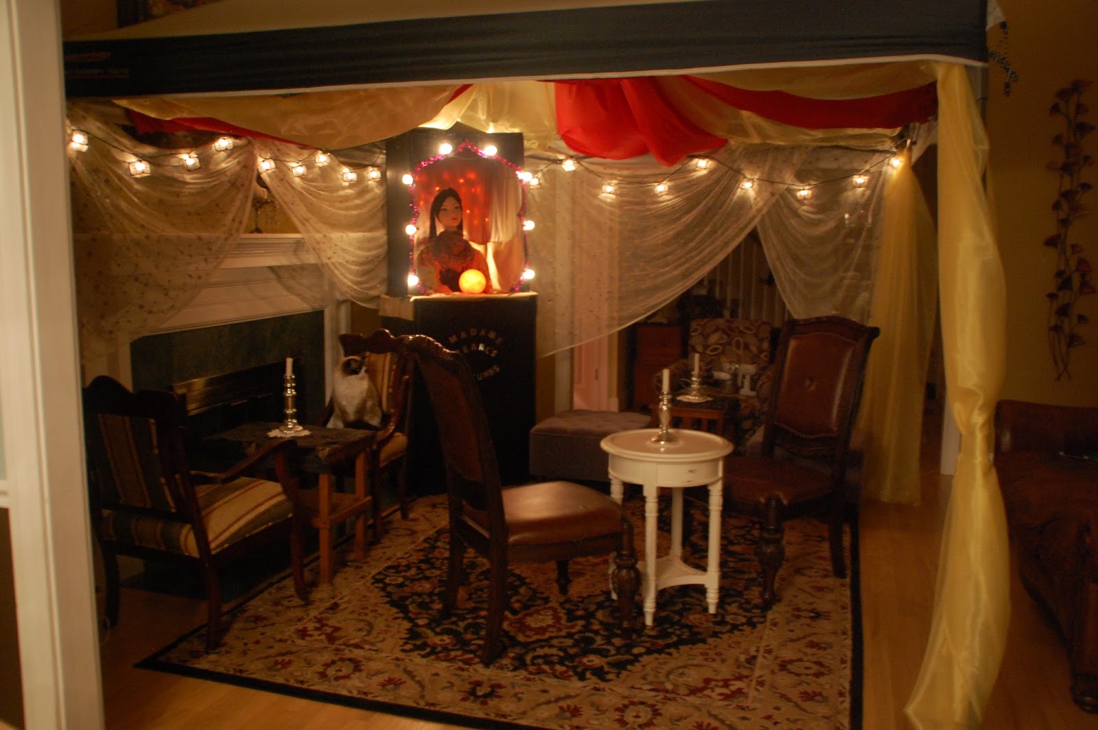 Holloways Appliance Center: Holloway's Sideshow Carnival Party