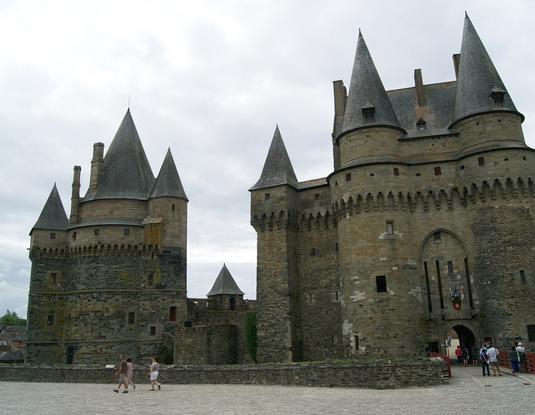 TRAVEL BROADENS THE MIND: France - Vitré