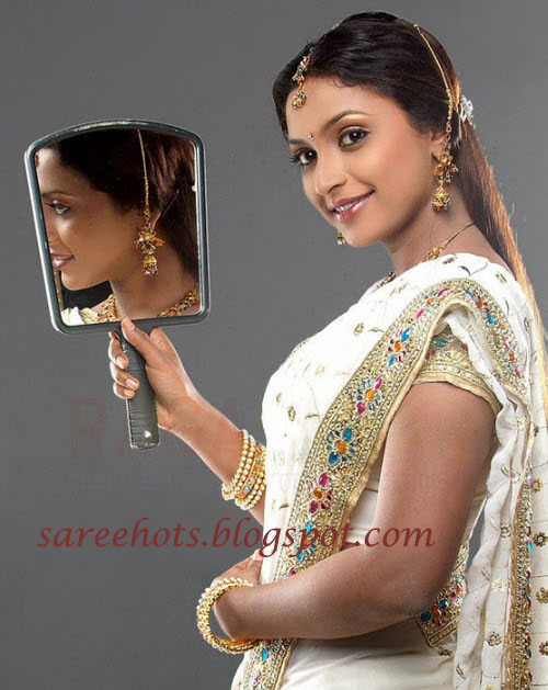 actresses navel show in sarees, lehengas, skirts and halfsarees