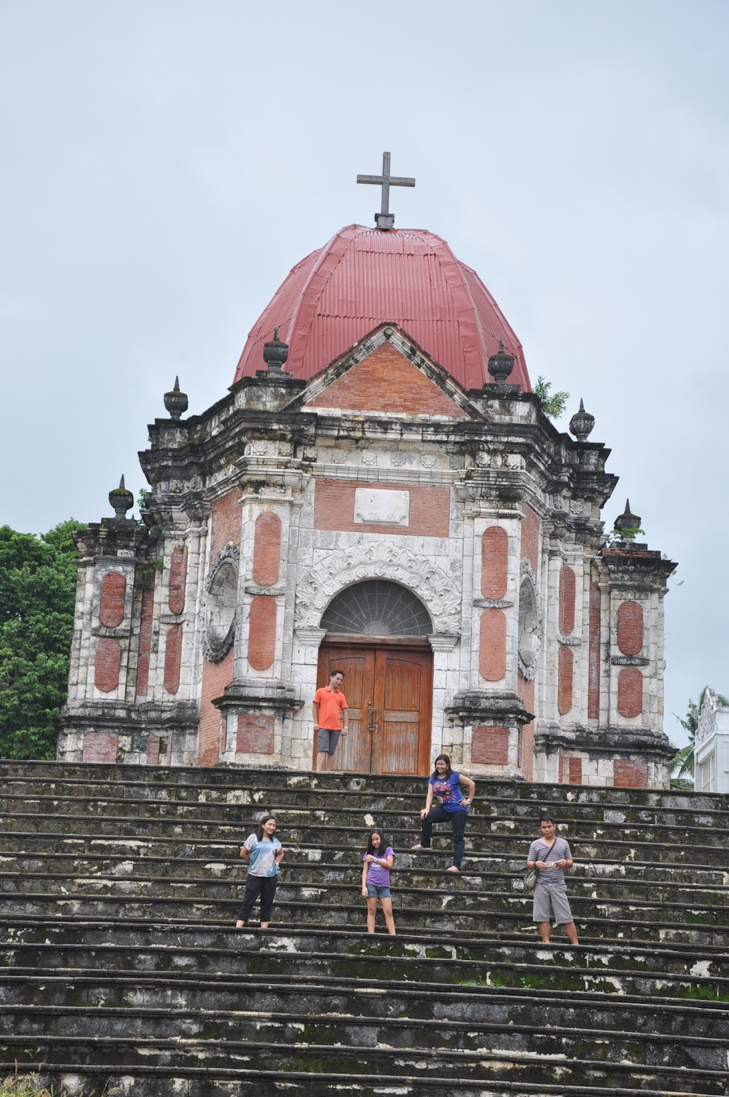 This is Lovelee: DAY 4- Iloilo's Grand Old Churches and so much more ...