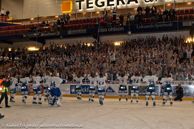 Fotomasen: Efter sista matchen för säsongen i Tegera Arena...