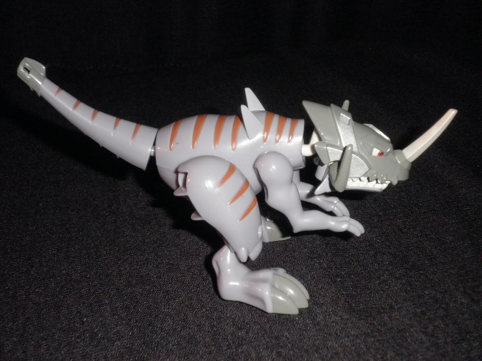 Digital-Ranger's Blog: Toy Review: Digimon Fusion Greymon Figure