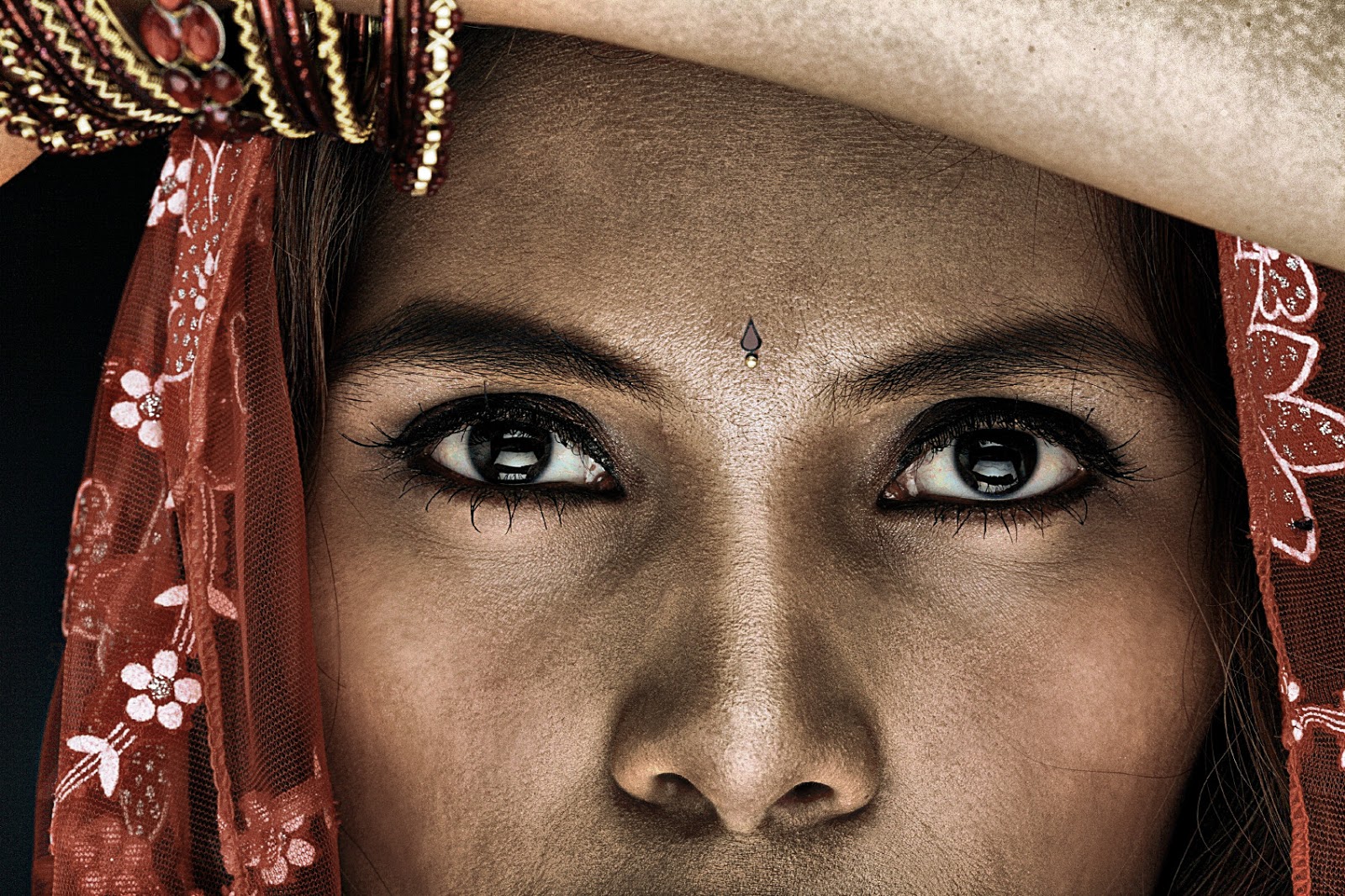 wilber&co: Amanda Seyfried: Pat David's Freaky Details, gegl Bilateral ...